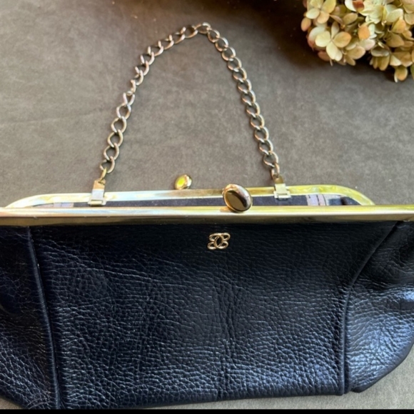 Letisse | Bags | Letisse Vintage Genuine Leather Kiss Lock Purse With ...